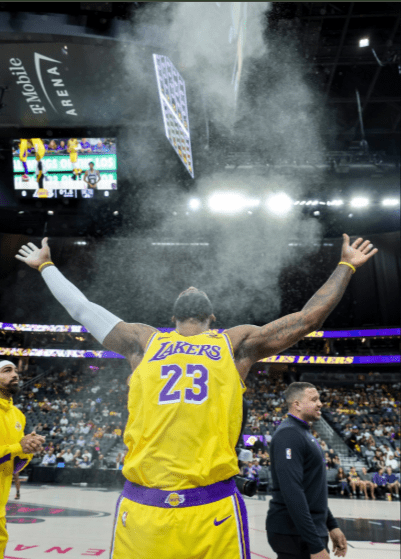 The Stare That Broke The Partnership: DeAndre Ayton Requests Trade From ...